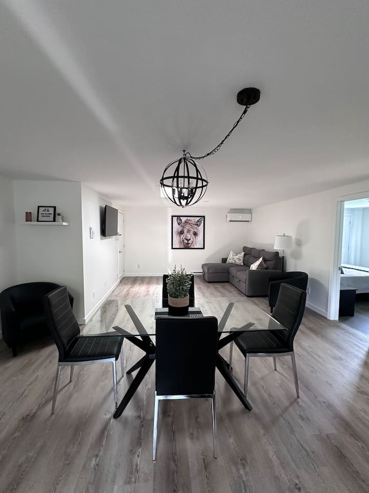 L’altitude - Magnifique Logement - Granby