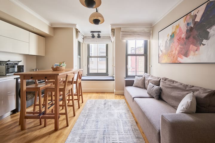 Rare Duplex 1br W/ Balcony • Quiet Street View - Turkey