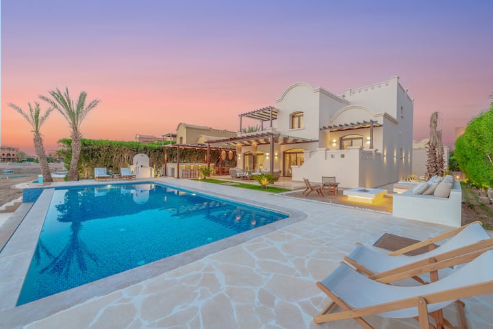 Stunning Luxurious 5 Br Villa @ West Golf El Gouna - エジプト