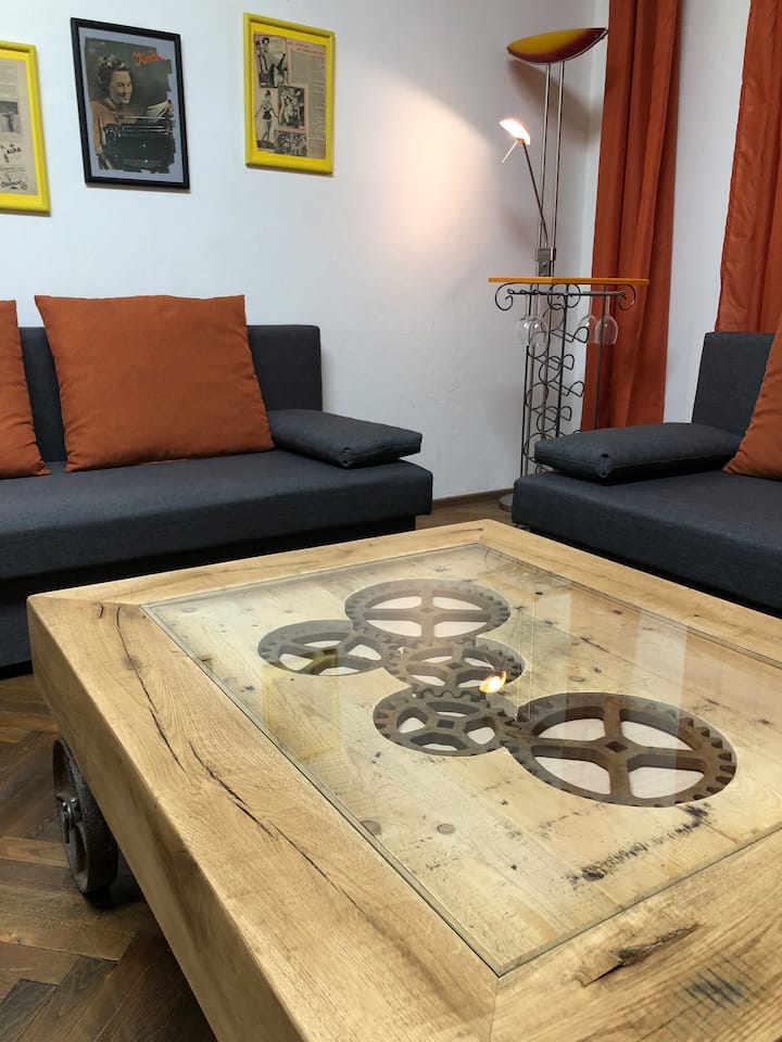 Naira Apartment City Center - Orlová