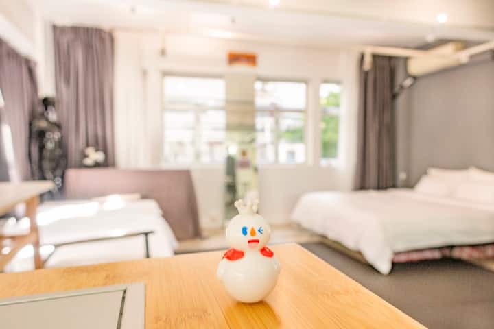 Sheung Wan Studio - Hong Kong