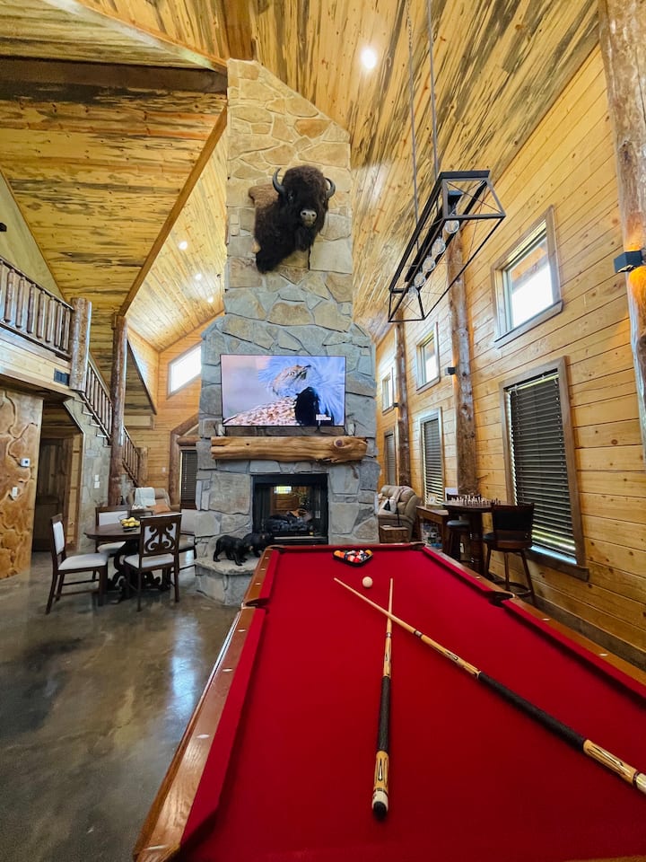 New Luxury Log Cabin On 70 Acres - Broken Bow, OK