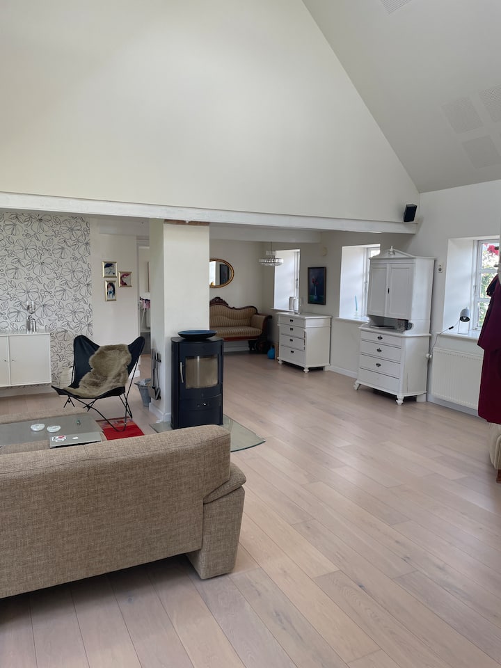 Renoveret Hus Med Skøn Udsigt - Bornholm
