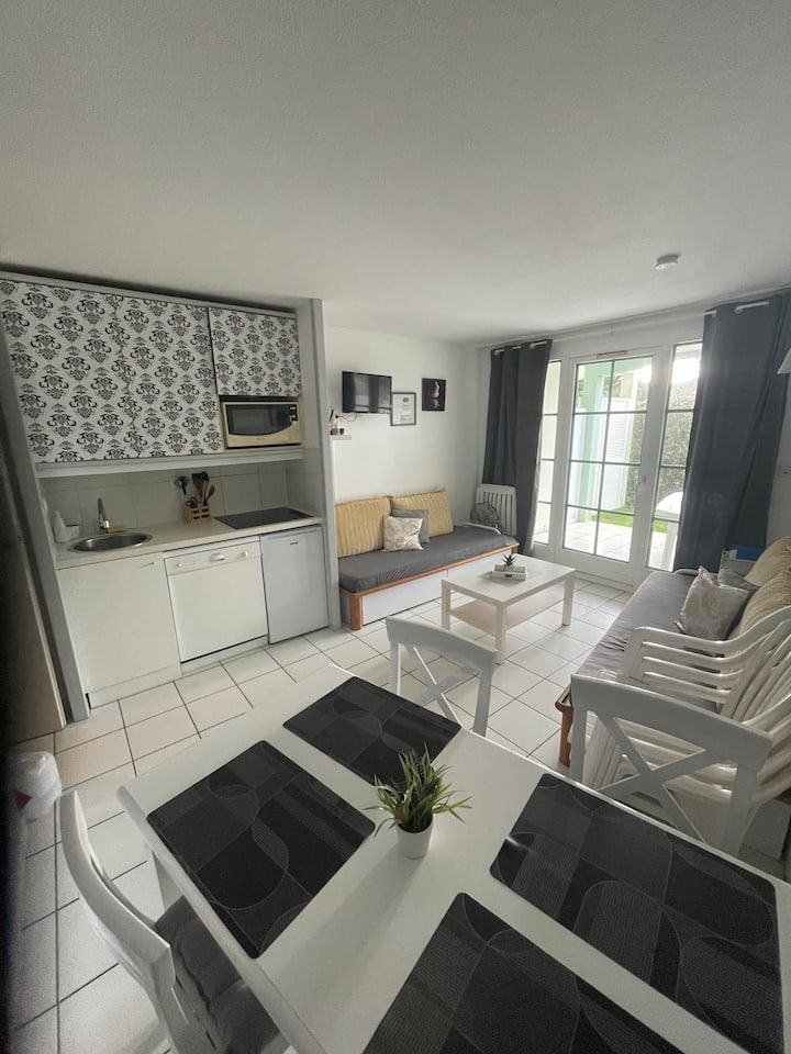 Appartement Au Rez De Chaussée Vue Lac Et Golf - Talmont-Saint-Hilaire