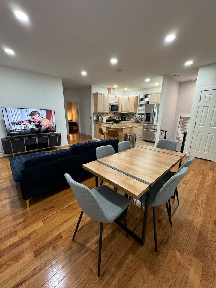 4 Bedroom Apartment Minutes Away From Nyc &Metlife - North Bergen, NJ