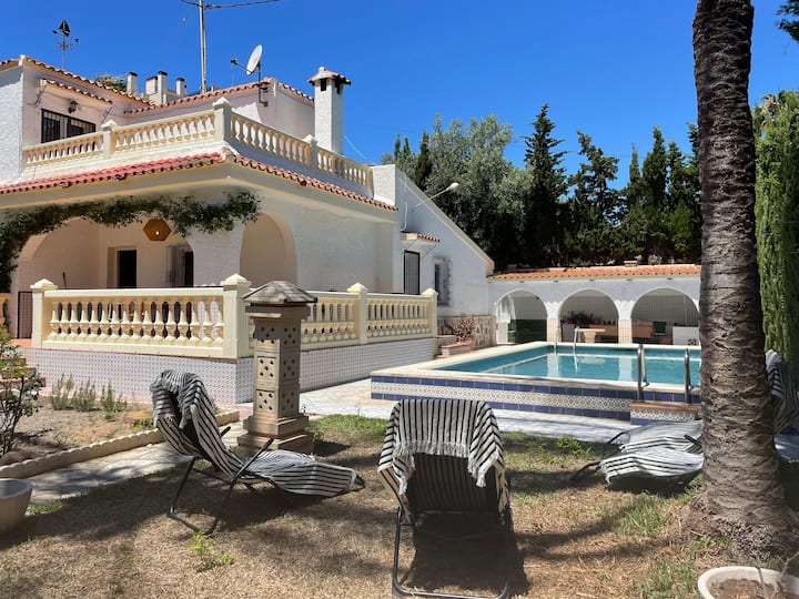 Vila A 5’ A Pie Del Pau5 Y Playa - Alicante