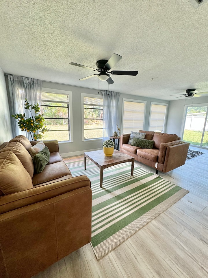 Modern Cozy Home Palm Coast - Palm Coast, FL