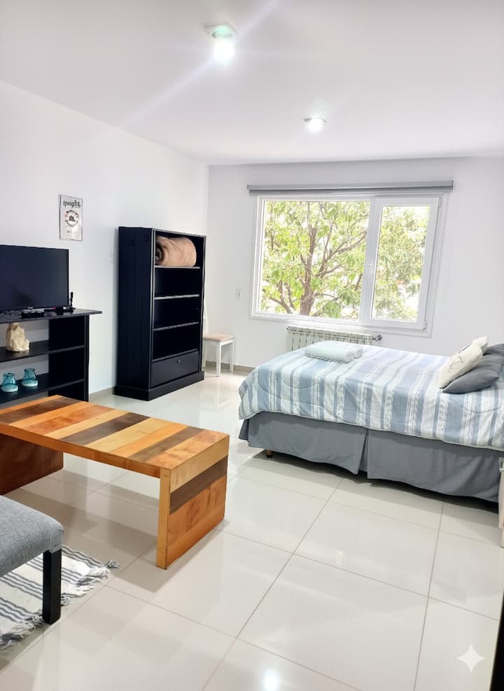 Monoambiente Céntrico Luminoso Y A Pasos Del Lago - San Carlos de Bariloche