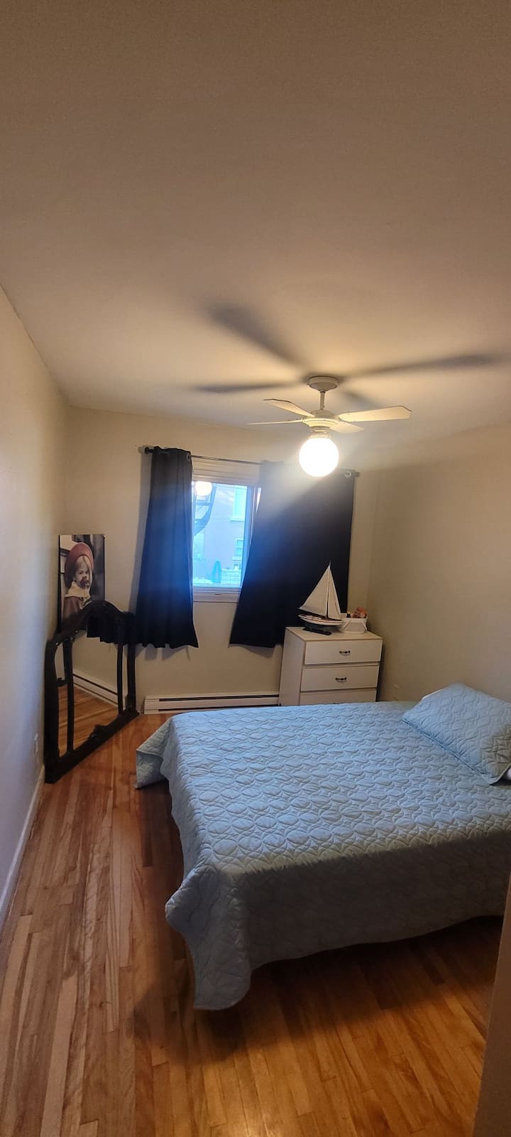 Jolie Chambre - Montreal