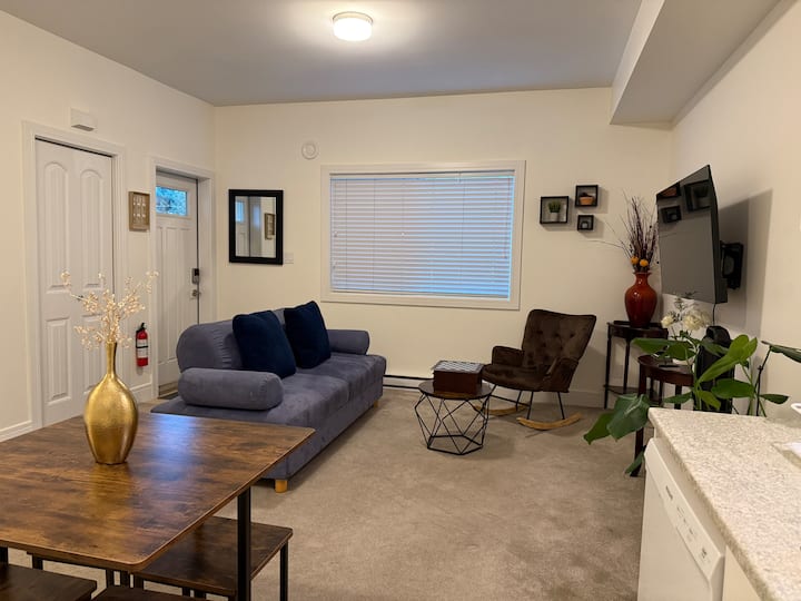 Sunrise Suite - Sooke