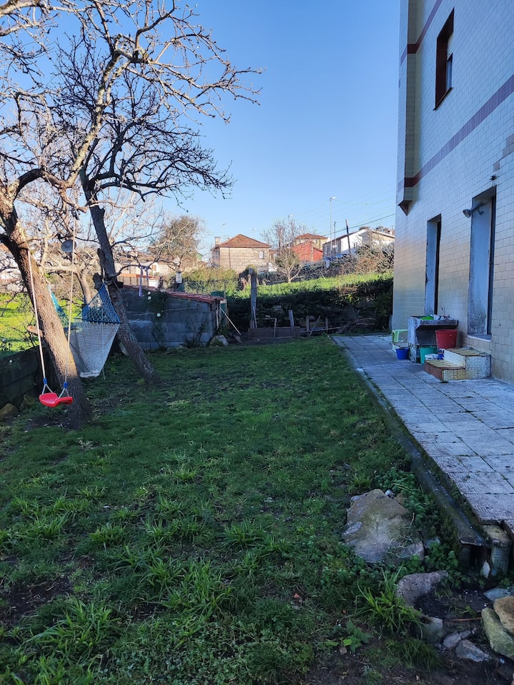 Vut  Lia Galicia Turismo Todo Incluido, - Combarro