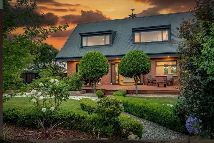 Scarborough Sanctuary! - Christchurch, New Zealand