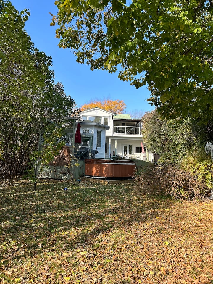 Amazing Water Front, Chalet Feeling - Boucherville