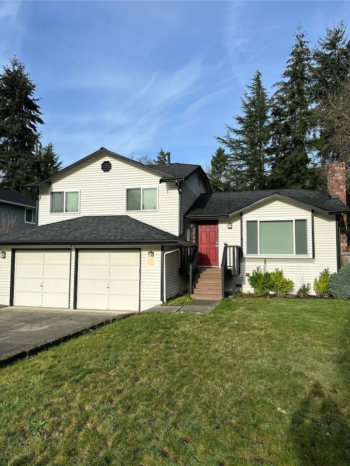 Quiet Bothell Haven With Central Ac - Bothell, WA
