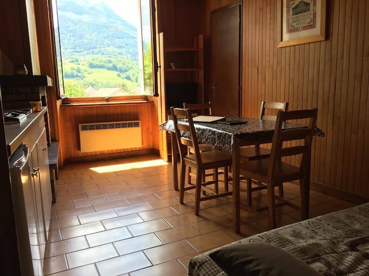 Gîte Vue Montagnes à 7 Km Du Lac - Haute-Savoie
