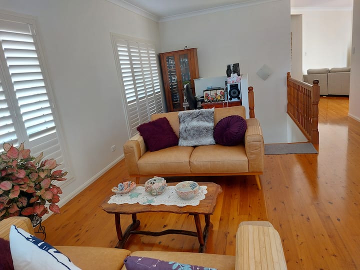 Home On Seahorse, Lammermoor Beach. Entire House. - Yeppoon