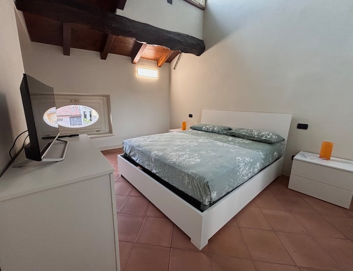 Appartamento Moderno In Palazzo Storico - Crémone