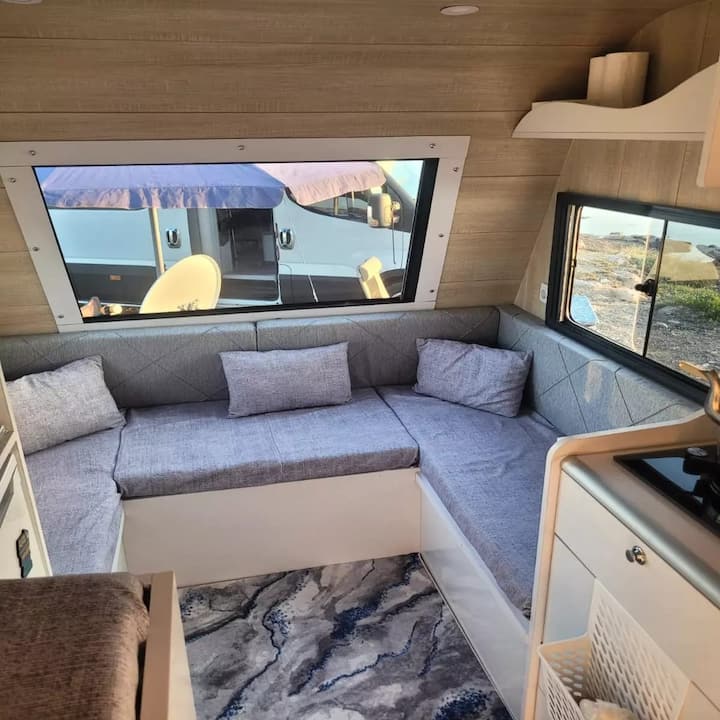 Seferihsar Azmak Koyunda Denize Sıfır ŞIrinkaravan - Seferihisar