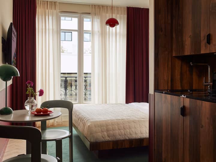 Numa | Medium, Accessible Room Near Champs ÉLysées - Paris