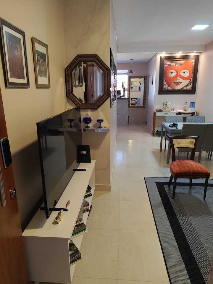Charmoso Apartamento No Centro - Goiânia