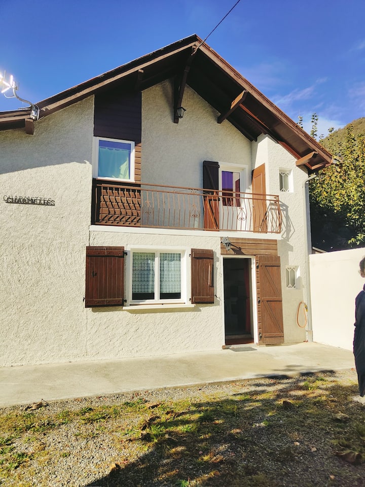 Maison Avec Jardin. - Bagnères-de-Luchon