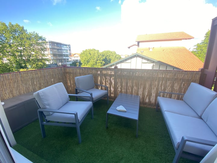 Joli T2 Duplex / Terrasse / Parking / Biarritz 5mn - Anglet