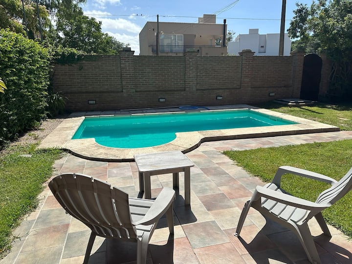 Chalet En Suite Para 4 Personas - Necochea