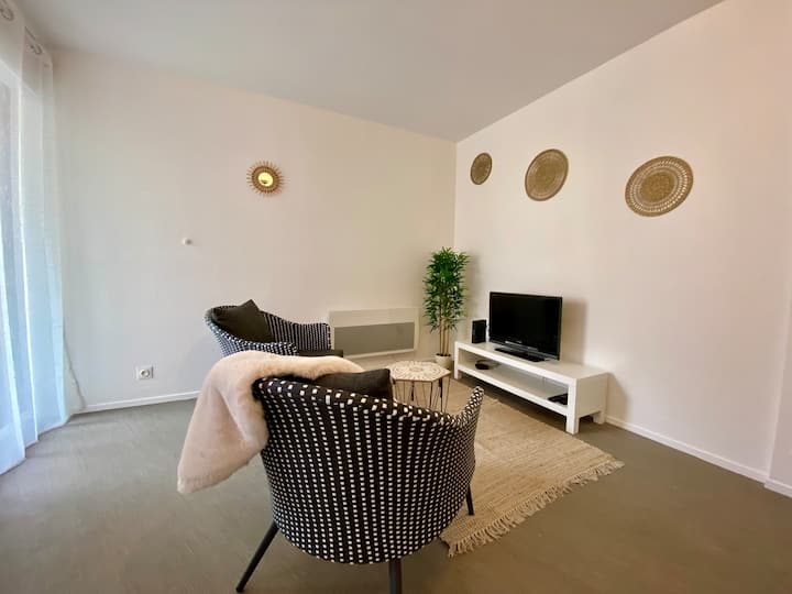 Ravissant Studio Avec Balcon Au Bouscat - Blanquefort
