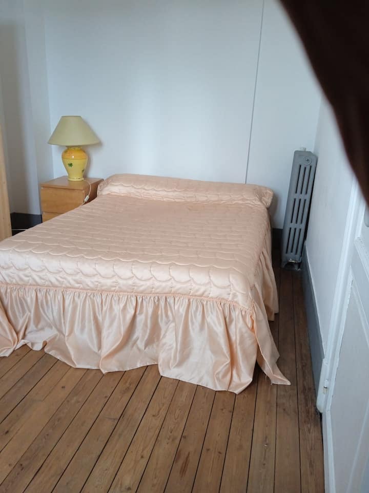 Golden Chambre. - Creil