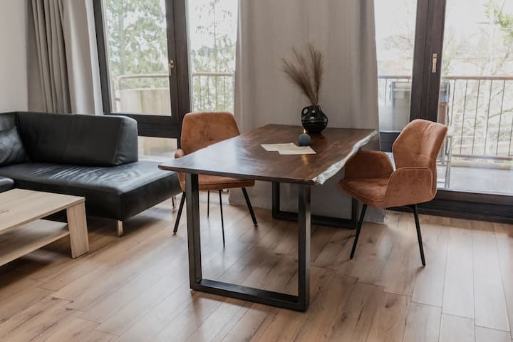 Helles 2-zi Apartment -Wlan Große Balkon - Wiesbaden