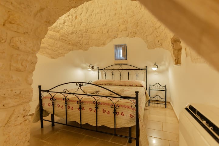 [Trullo Zenith] Piscina, Idromassaggio + Wi-fi - Alberobello