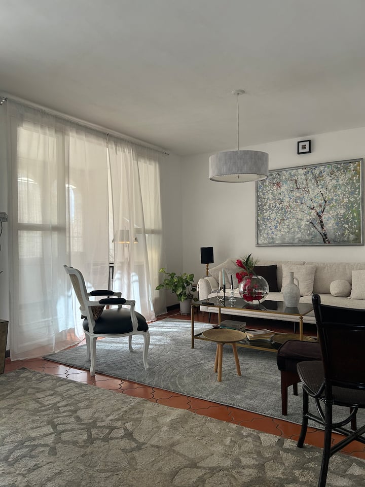 Casa Privada En El Este De Caracas - Venezuela