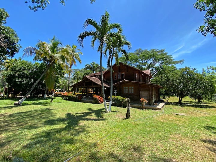 Casa En Santa Fe De Antioquia. - Santa Fe de Antioquia