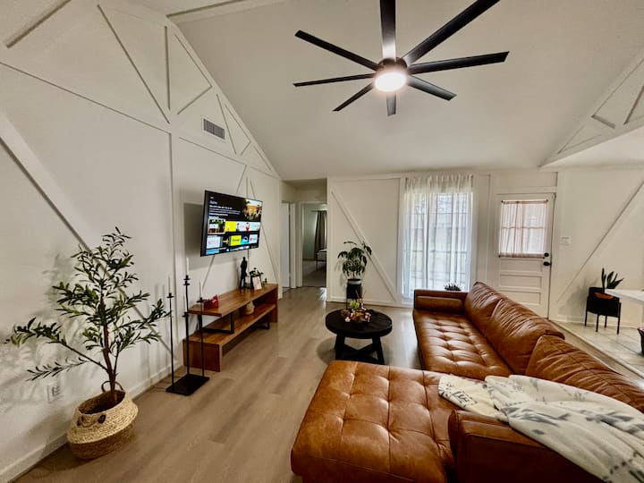 Home In Conroe | King Bed | Netflix/washer&dryer - The Village, Conroe