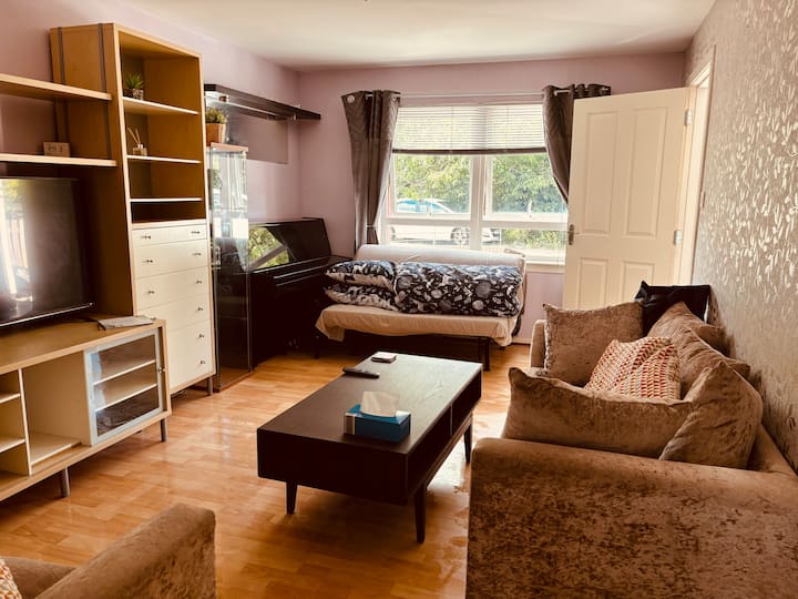 3 Bedroom House - Edinburgh