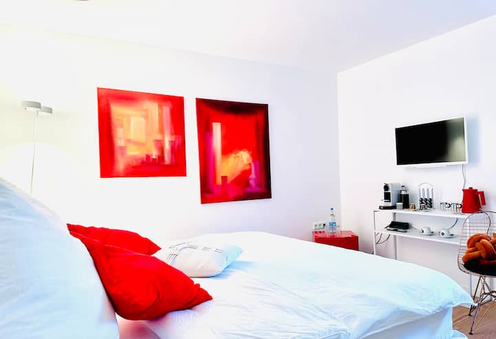„Red & White“ Im Berg & Tal
- Minihotel - Worpswede