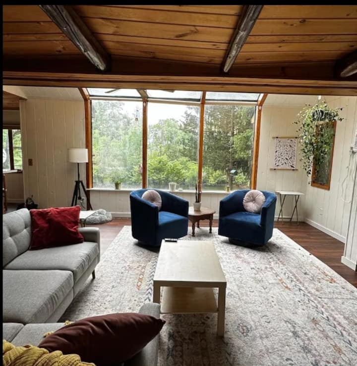 4501 Cornwell Ln, Whitmore Lake, - Chelsea, MI