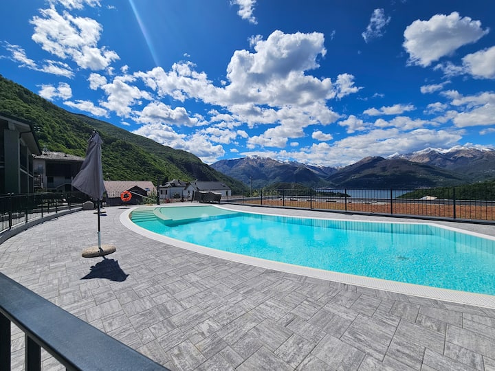 Stylish Lake View Garden Apartment With Pool - Colico