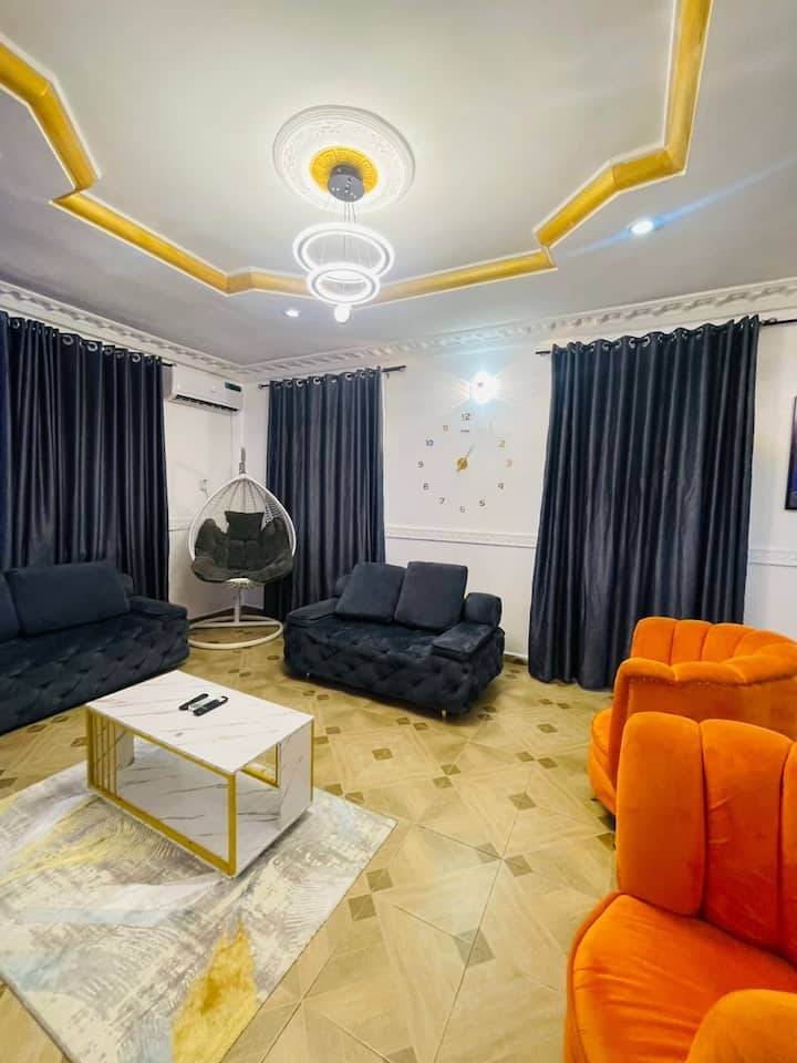 4 Bedrooms Duplex With Ps5,gym In Benin City - Benin City