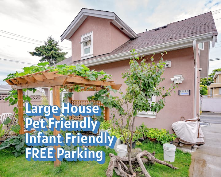 Spacious House W/ Private Parking & Big Layout - Vancouver