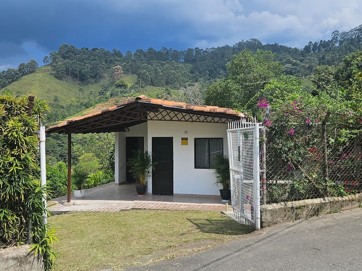 Hermosa Cabaña Sabaneta/4rooms/bbq/vista A Ciudad. - Envigado