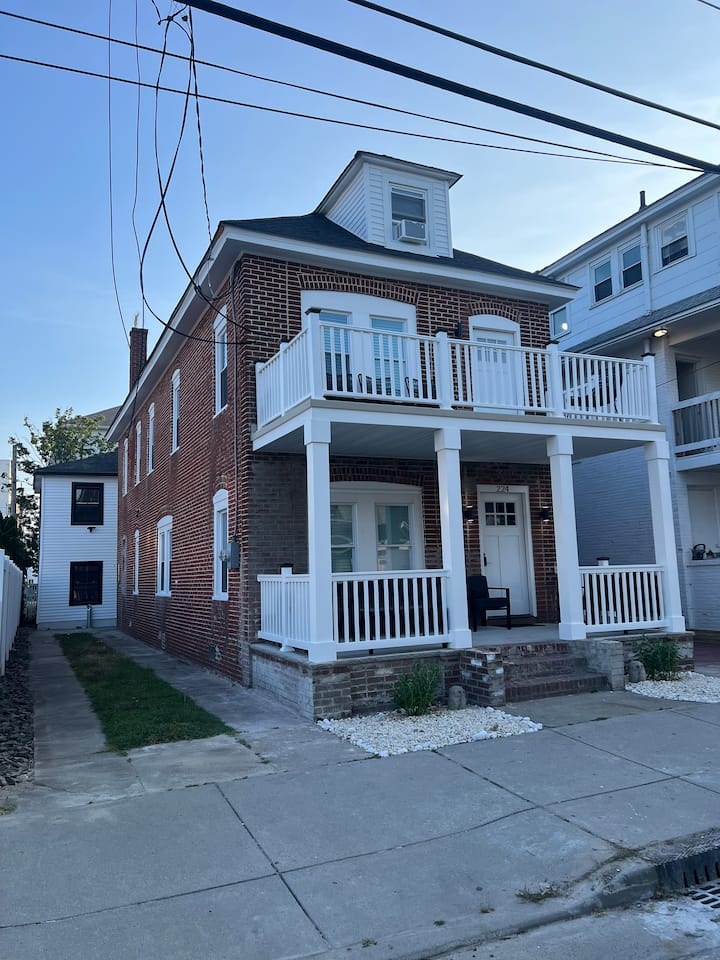 Main House & Cottage - Wildwood, NJ