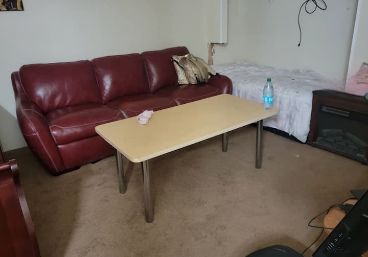 Clean & Quiet Room - Perris, CA