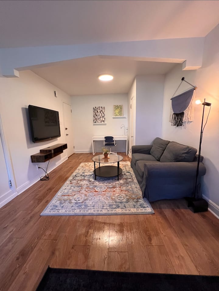 Grande Chambre Double Et Salon - Montreal