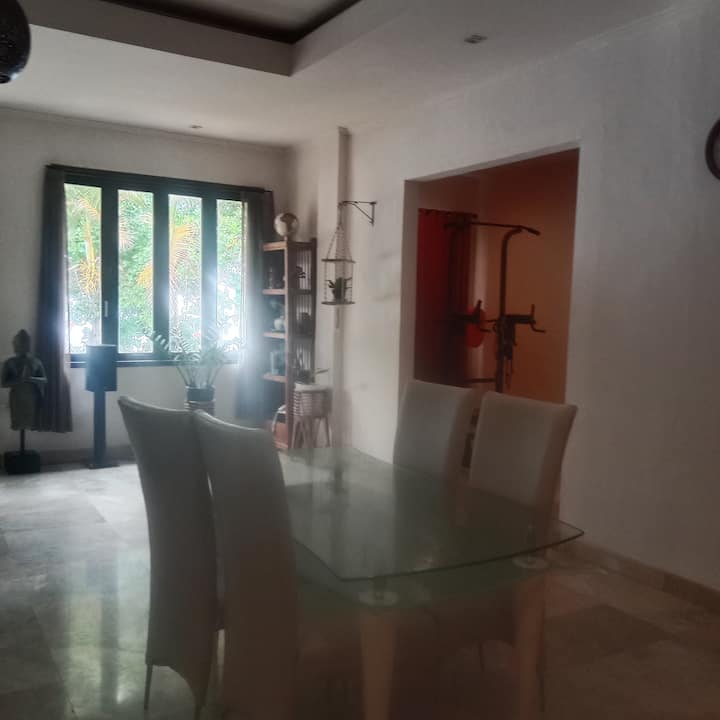 Apartemen Pinggir Pantai - Sanur