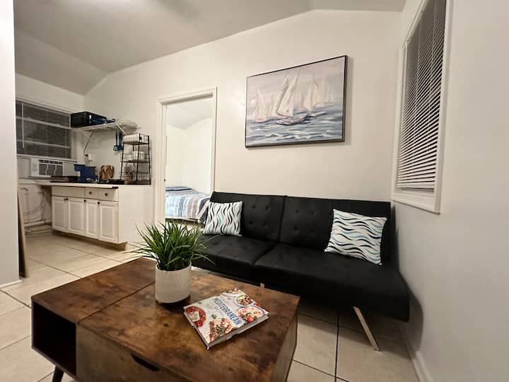 ! Cute Tiny Beach Cottage ! - Ocean City