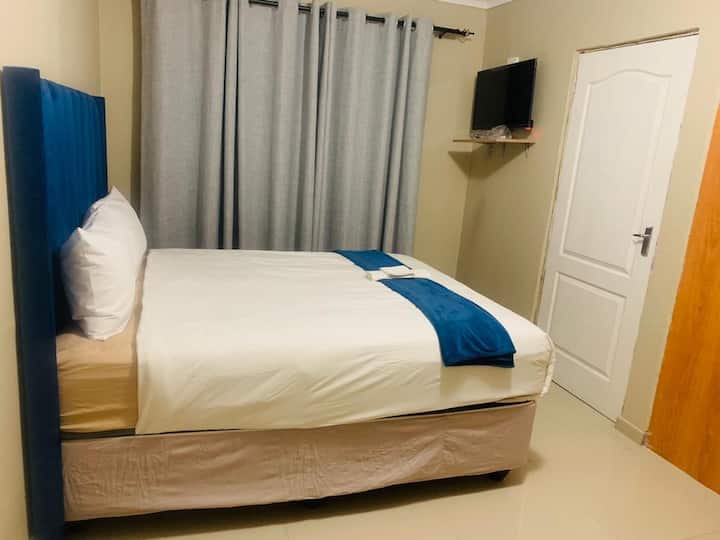 Maokeng Guest House - Tembisa