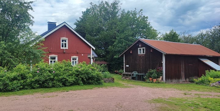 Kesälän Tila.
Majoitusta Maaseudun Rauhassa. - Rauma