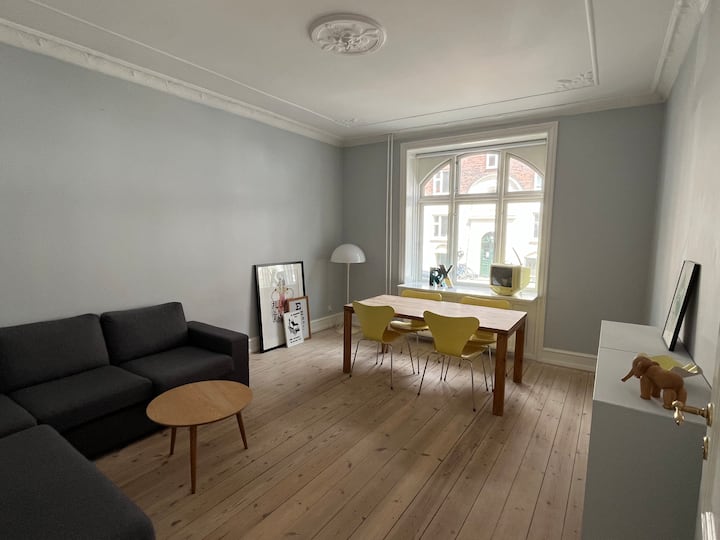 Minimalistisk Lejlighed På Vesterbro - Copenhagen