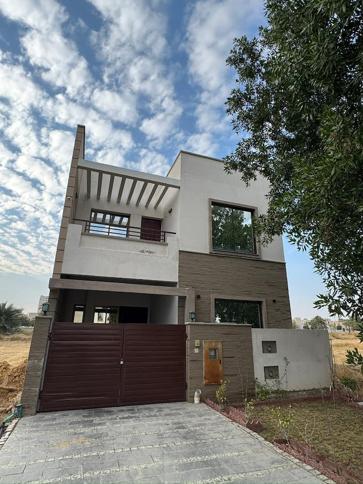 Luxury 3-bedroom Private Villa | Hadi’s Villa - Karachi